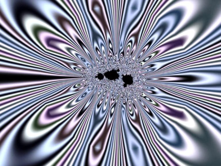 55 Mind Blowing Fractal Illusions